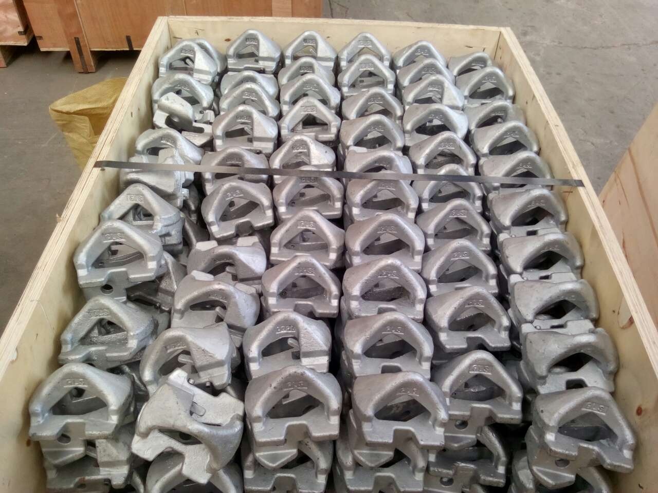 Lockable Stacking Cone - Container Loose Fitting - Hi-Sea Stocks